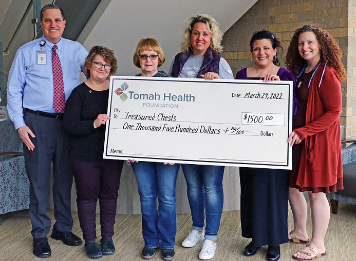 Tomah Health Community Foundation Supports Cancer Group | Tomah Health